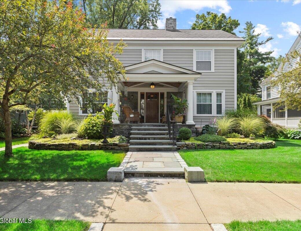 Track Rentals • Julie & Co. Realty : Julie & Co. Realty